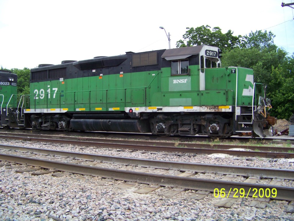 BNSF GP39E 2917